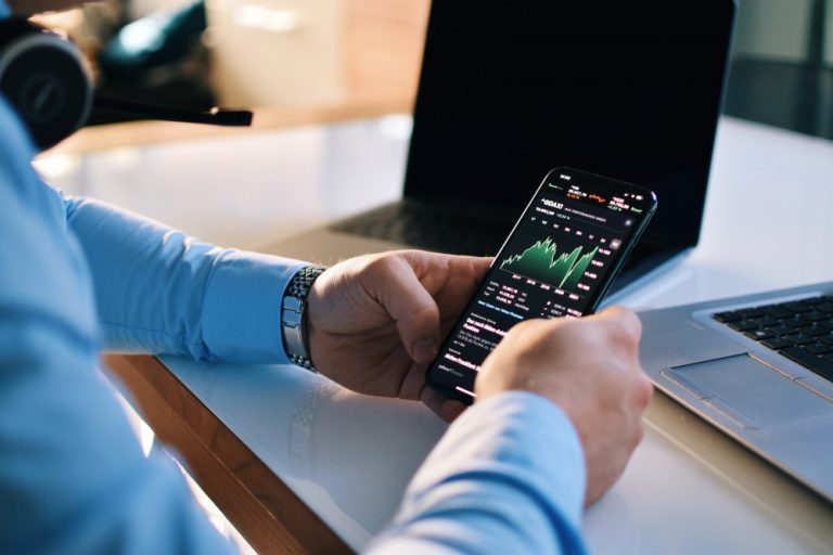 Nokia osake | Kaikki Nokiasta ja osakkeista - tutustu täällä